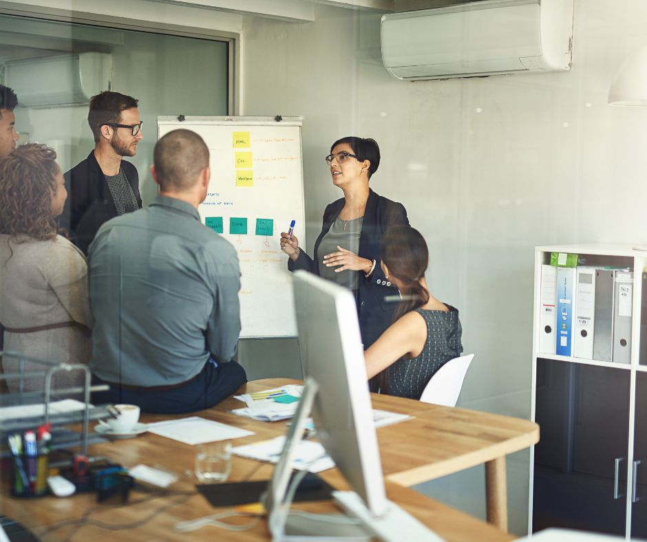 How (And When) Custom Apps Can Improve Productivity - Blue Stingray